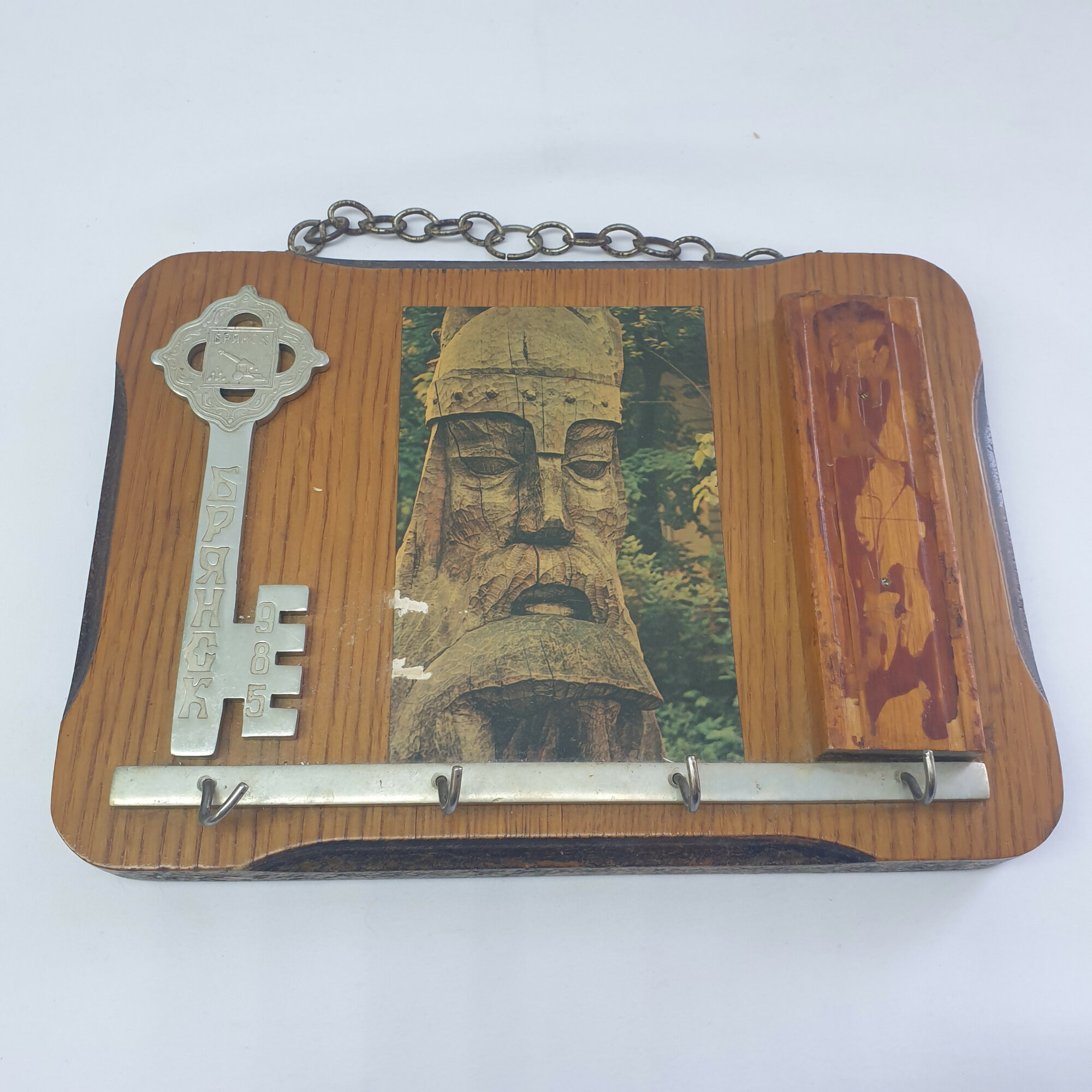 Ключница винтажная Брянск 1000 лет, дерево, следы времени. СССР