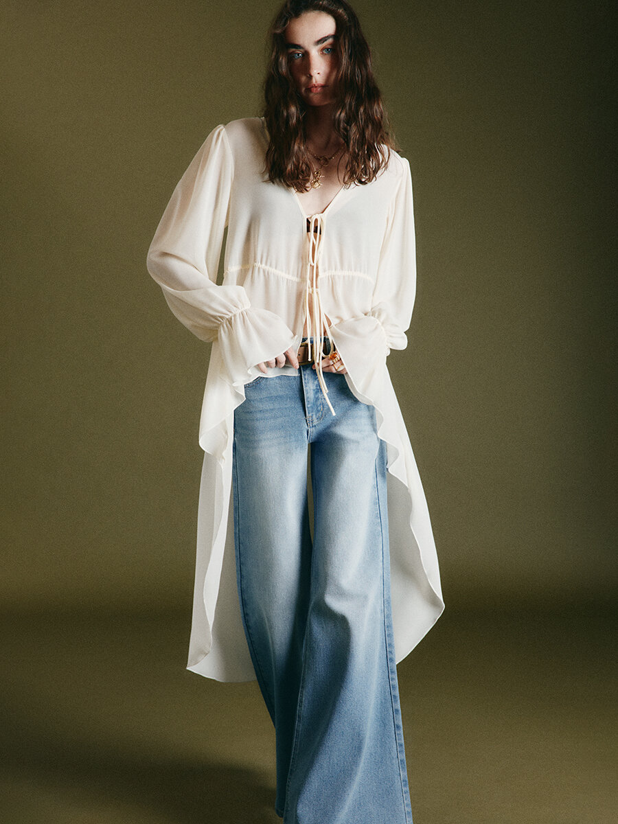Блуза шифоновая на завязках со шлейфом