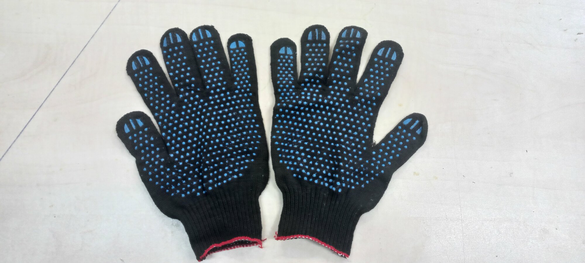 BLACKGLOVES6 эталон Перчатки черные хб с ПВХ точкой (10 класс, 6 нитей) ( 1 пара)