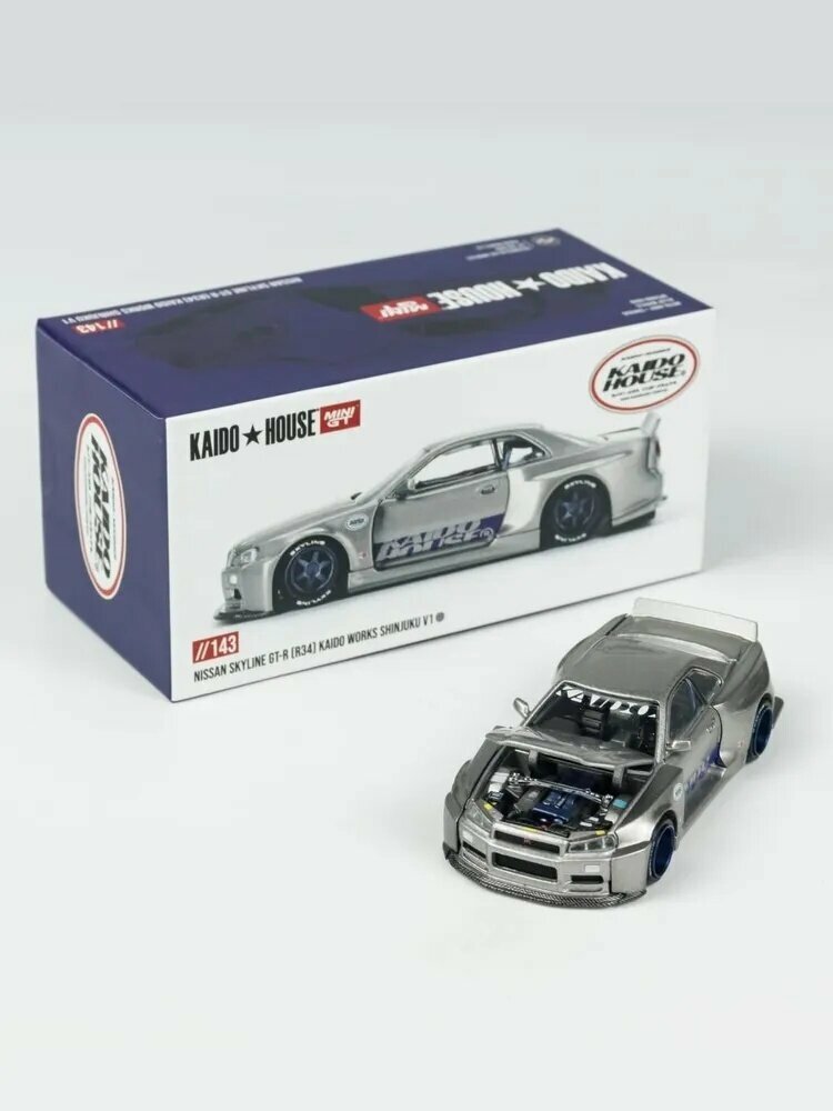 Машинка KAIDO HOUSE MINIGT 1/64 Nissan Skyline GT-R (R34) Kaido Works SHINJUKU V1 KHMG143 Die-cast Alloy Car Model Collection Gift