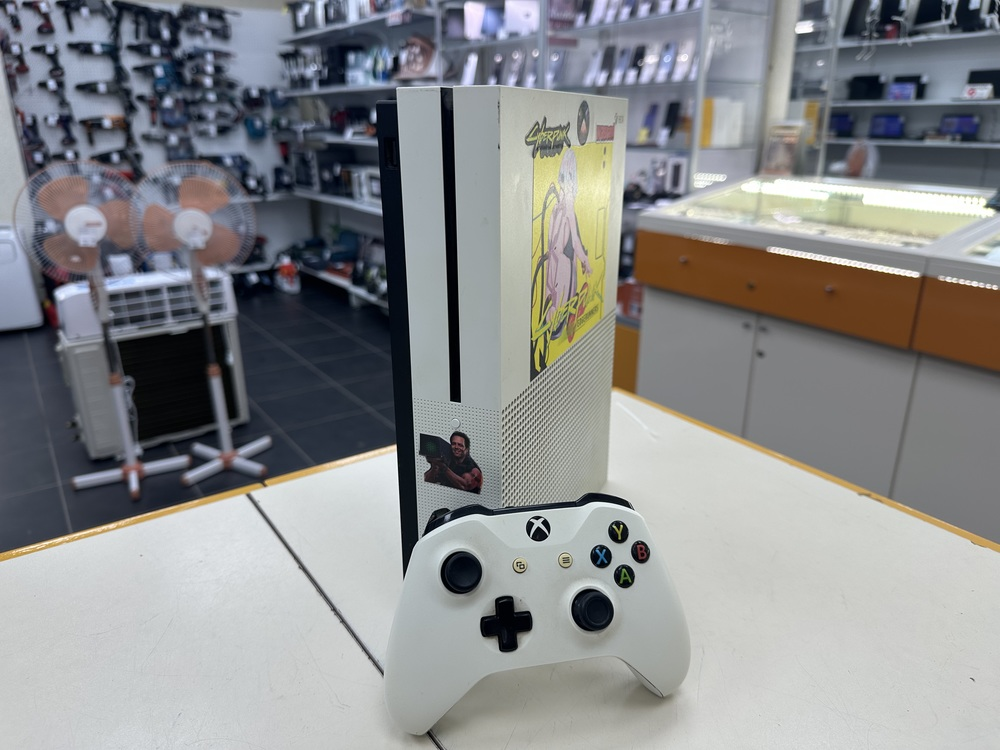 Игровая приставка Xbox One S 500Gb
