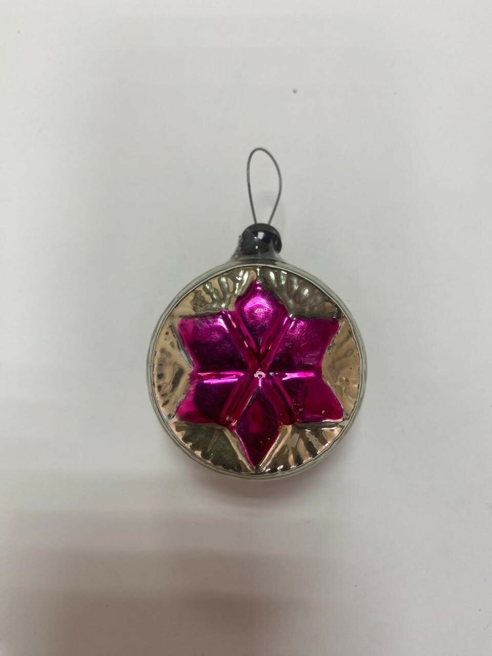 Игрушка на елку Медальон двусторонний ( Снежинка/ Звезда) Винтаж из СССР