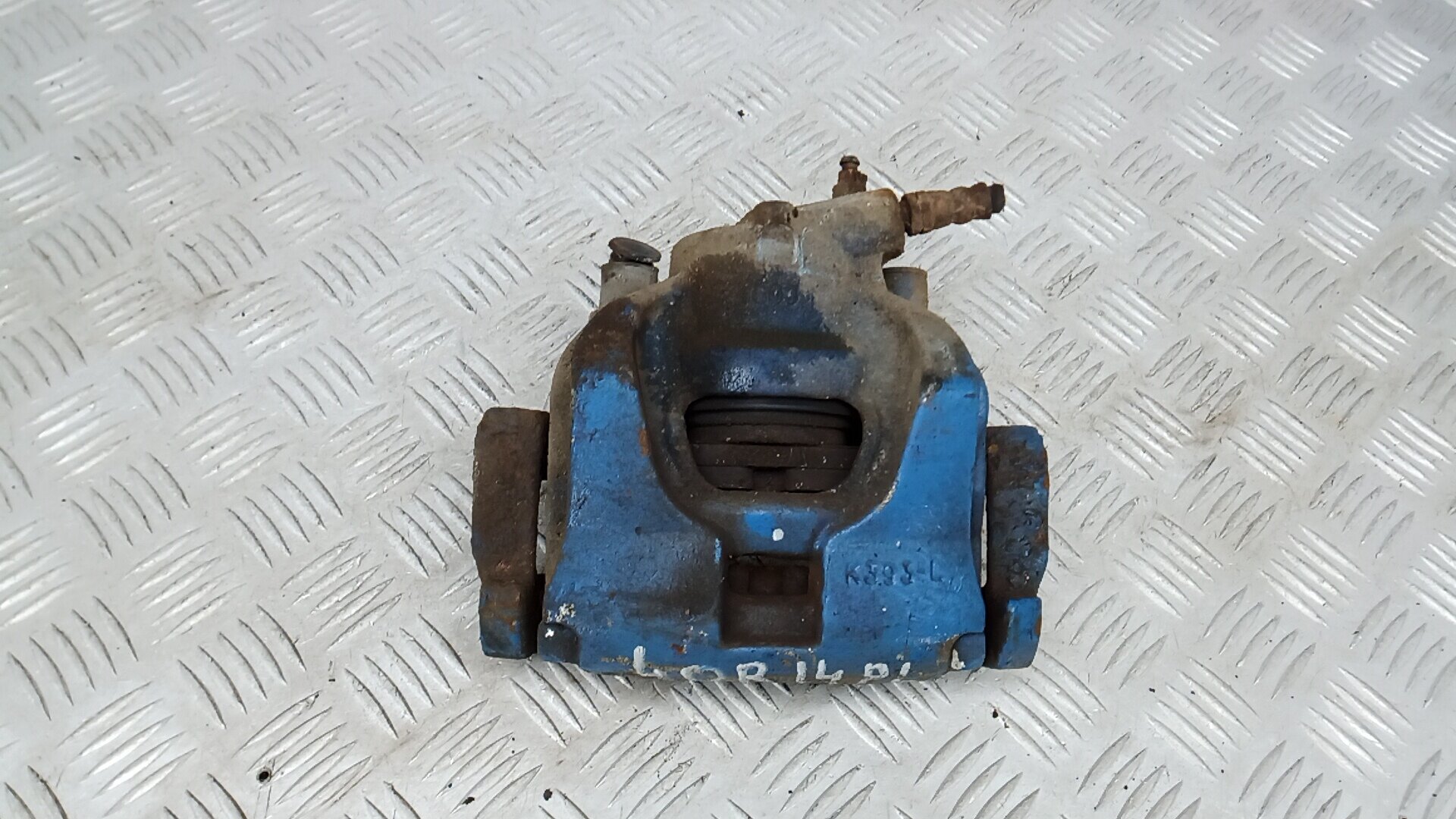 Суппорт тормозной передний левый VOLVO S80 2