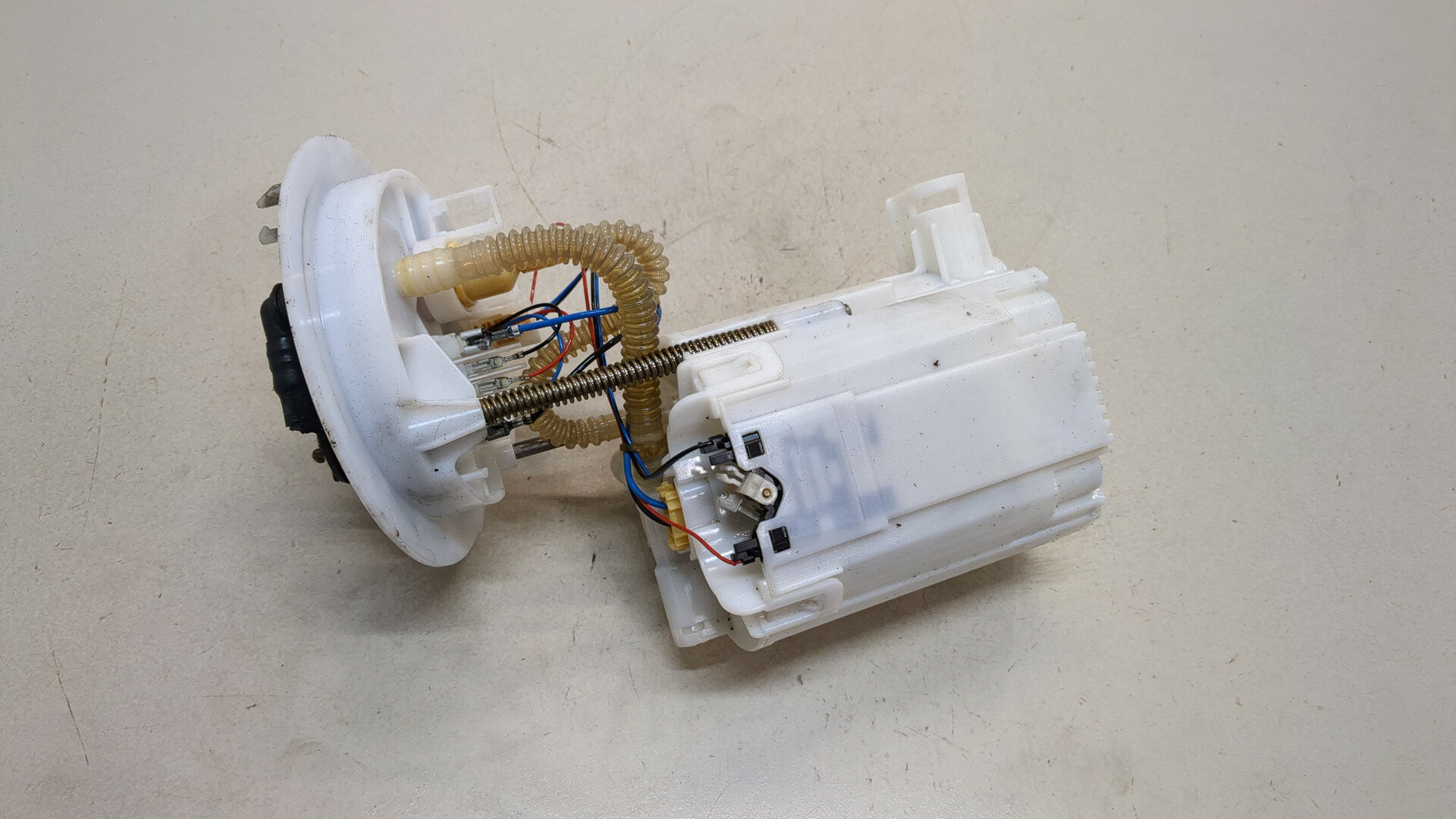 Насос топливный электрический Audi A5 (8T) Б/У