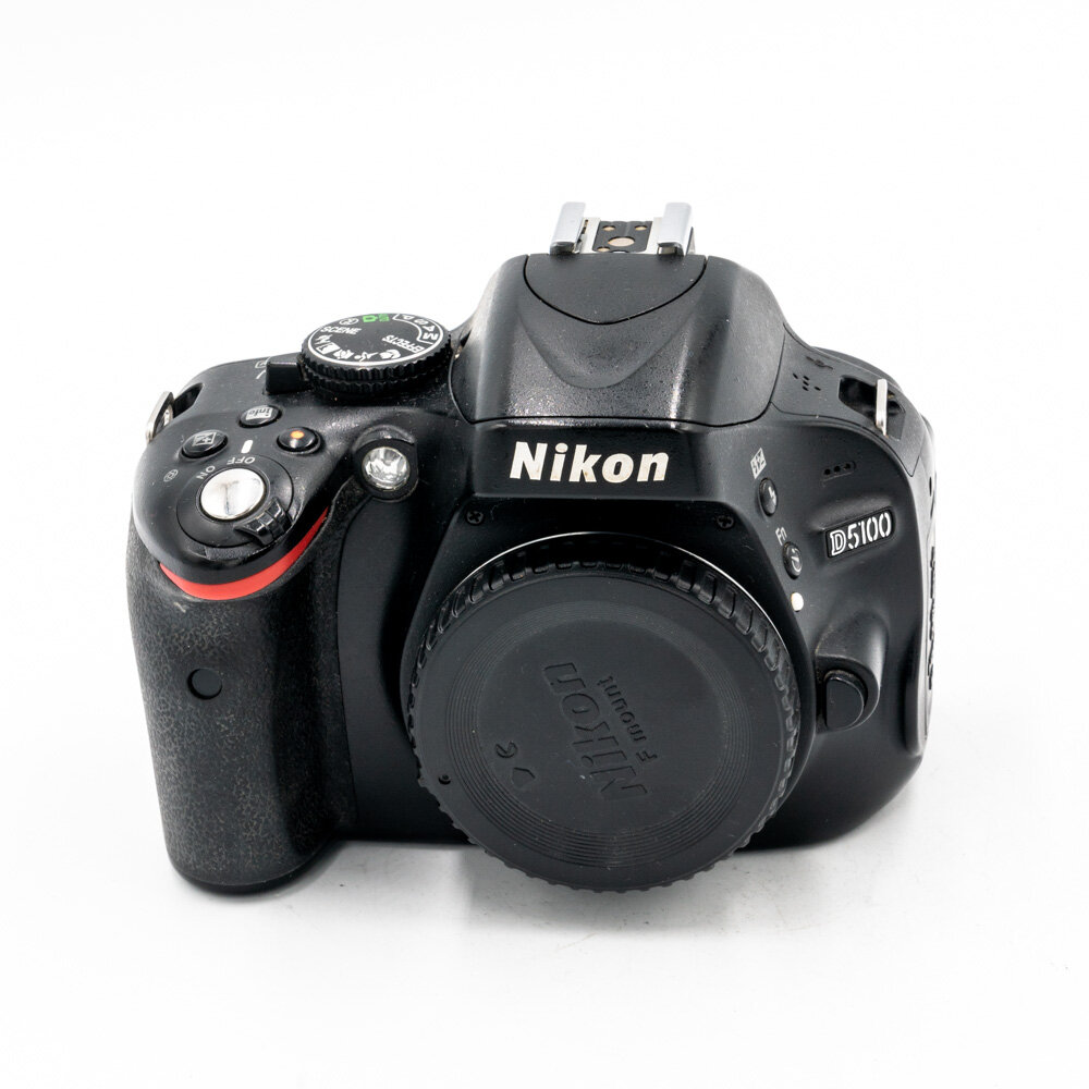 Зеркальный фотоаппарат Nikon D5100 Body
