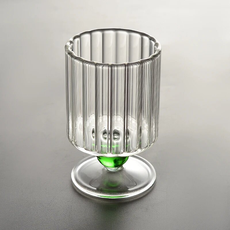 Винтажный стеклянный бокал для вина 200 мл