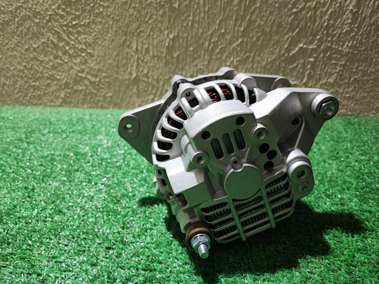 Генератор General Motors, для Mitsubishi Pajero/Pajero Classic/Sport, Montero, серебристый