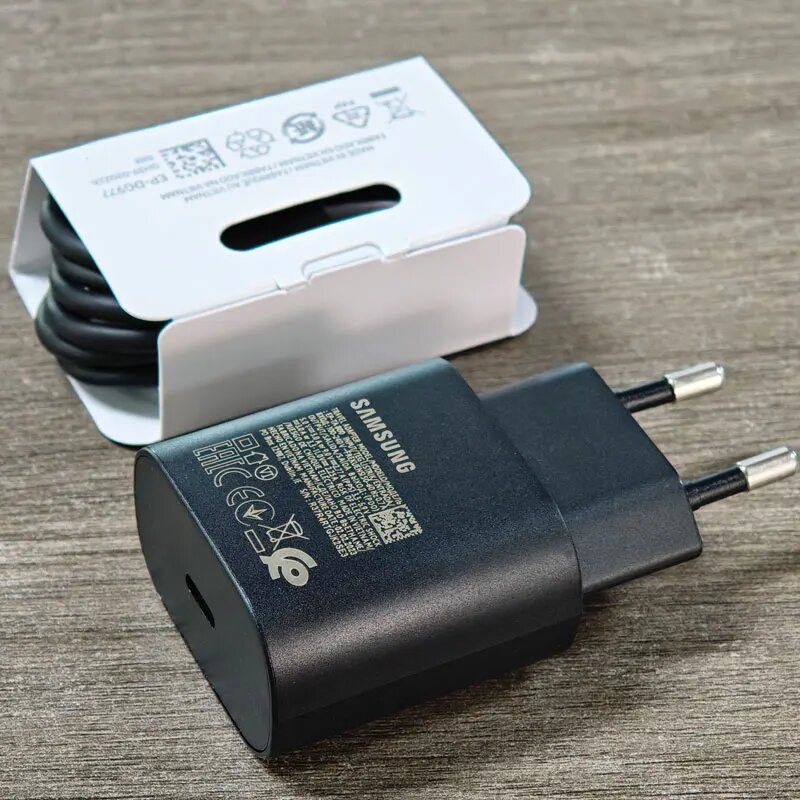 Samsung A17 A16 A26 A36 A56 S25 S24 S23 S22 S21 S20 25 Вт Зарядное устройство PD Black-EU With Cable
