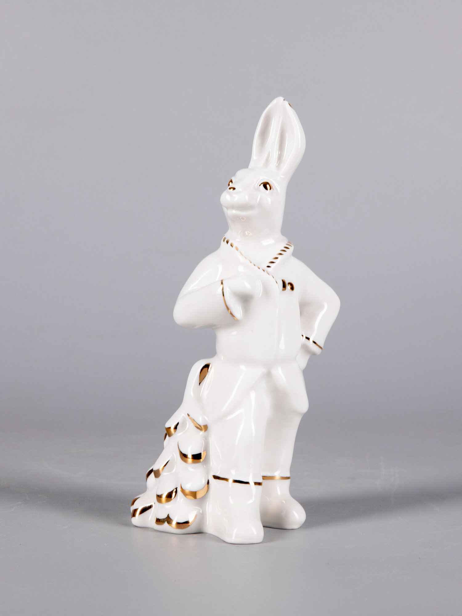 Скульптура Заяц с ёлкой, рисунок Золотая ёлочка, 15 см, твердый фарфор, Императорский фарфоровый завод