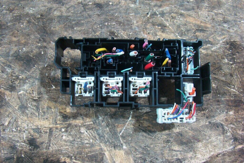 Nissan X-Trail T31 Блок предохранителей моторный 24384ET80A