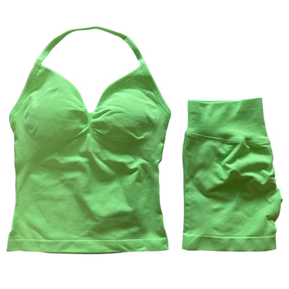 Костюм спортивный