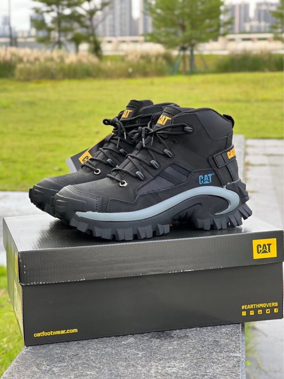 Альпинистские ботинки