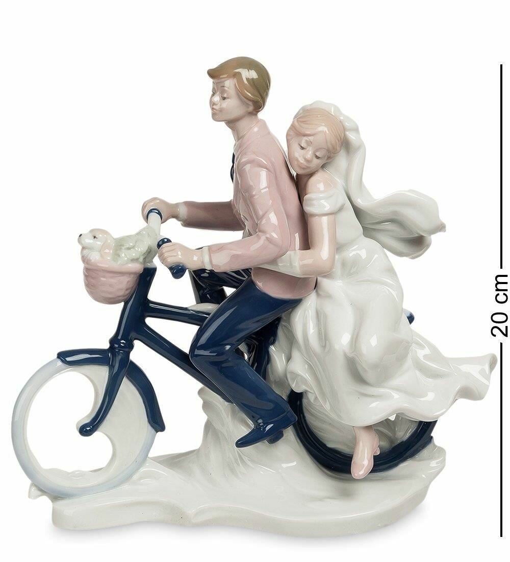 Фигурка Молодожены (Pavone) A1968614 Pavone, Фарфор
