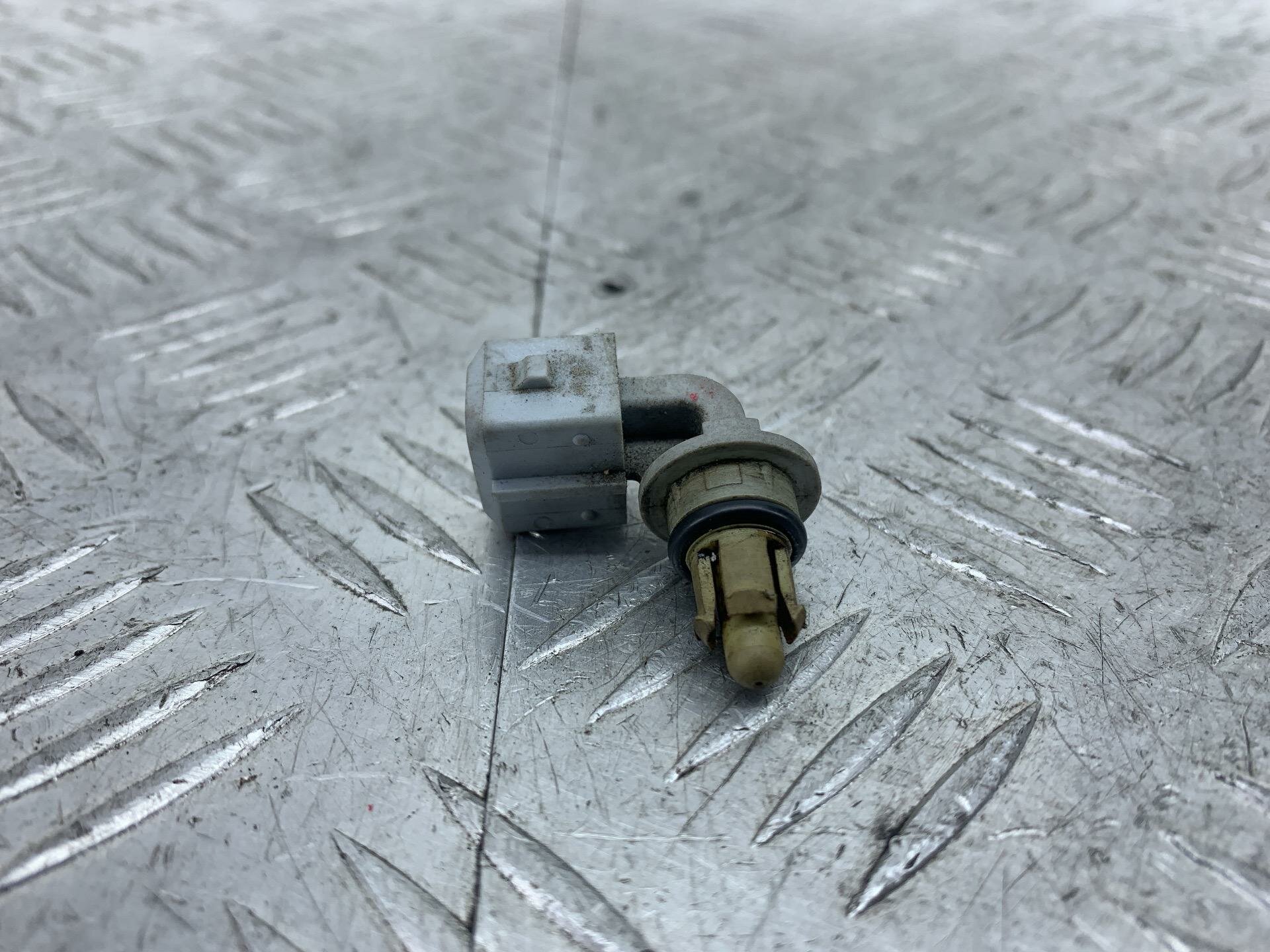 Датчик наружной температуры Renault Duster (2010 - 2015)