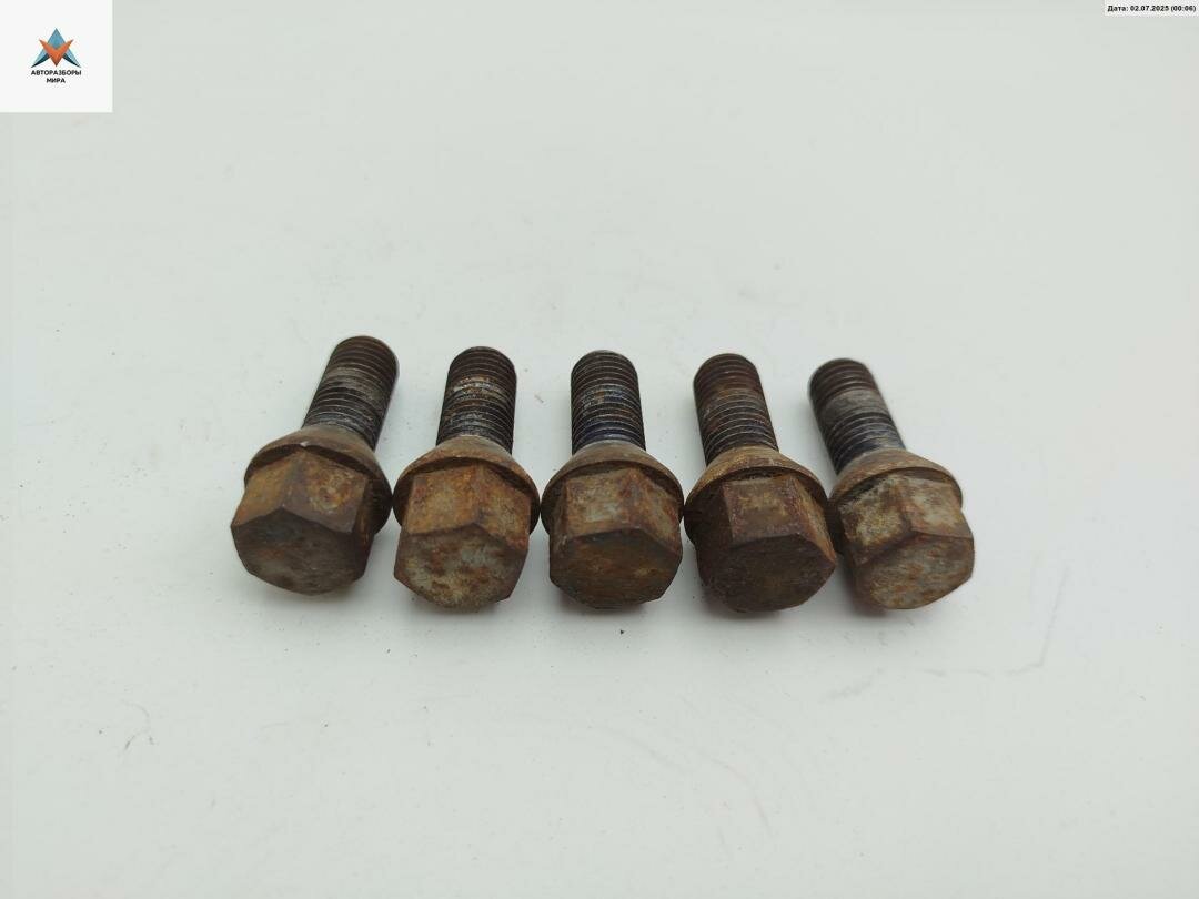 Болт колесный BMW 5 E39 рест. 2000 6781150