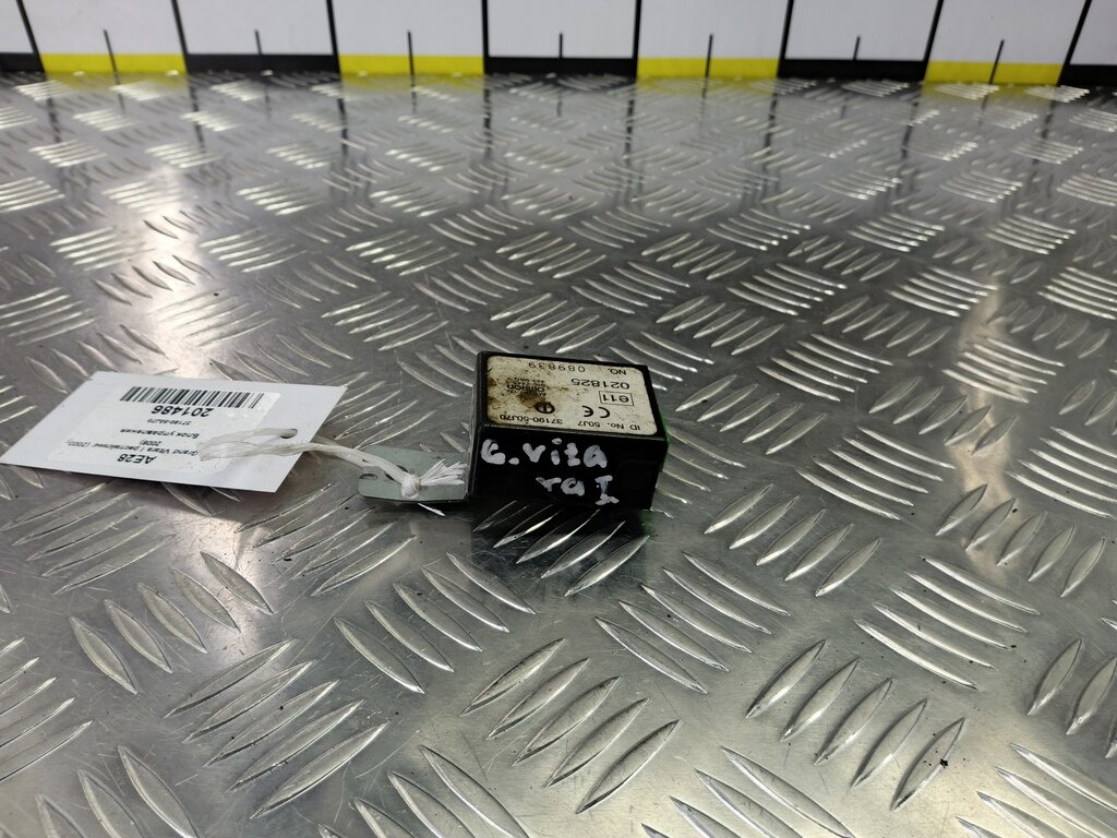 Блок управления Б/У для SUZUKI Grand Vitara I рестайлинг (2000—2006) 37190-50J70