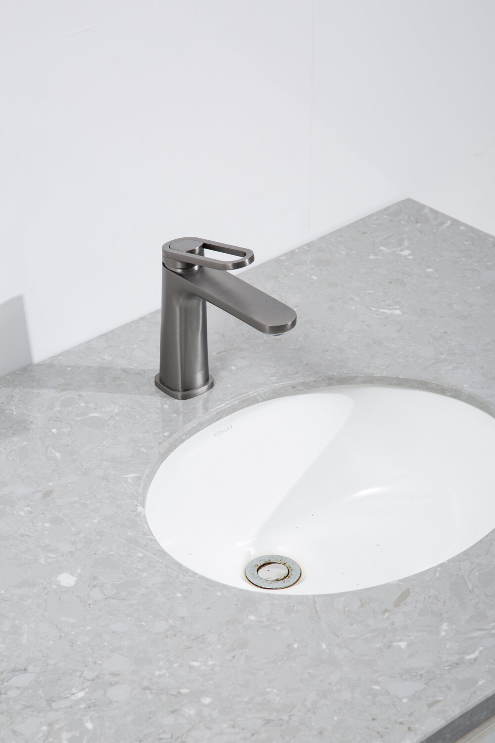 Смеситель для раковины с фиксированным изливом Gappo G27 G1027-9 латунь, оружейная сталь