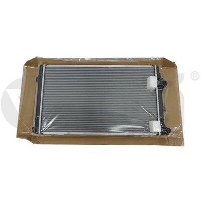 Радиатор VIKA 11211011901 Audi A3, Skoda Octavia II, Superb II, Vw Caddy III, Iv, Golf 5, 6, Jetta, Passat B6, B7, Touran 03-15 Пайка