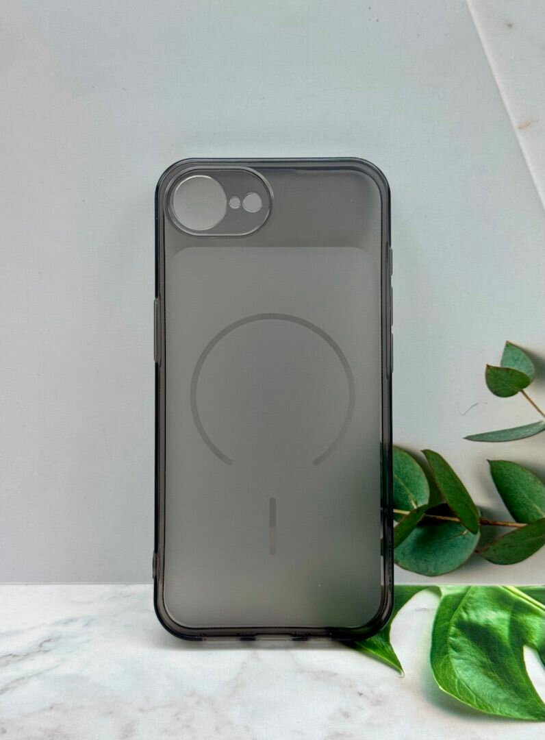 Силиконовый чехол на iPhone 16e/17e защитный