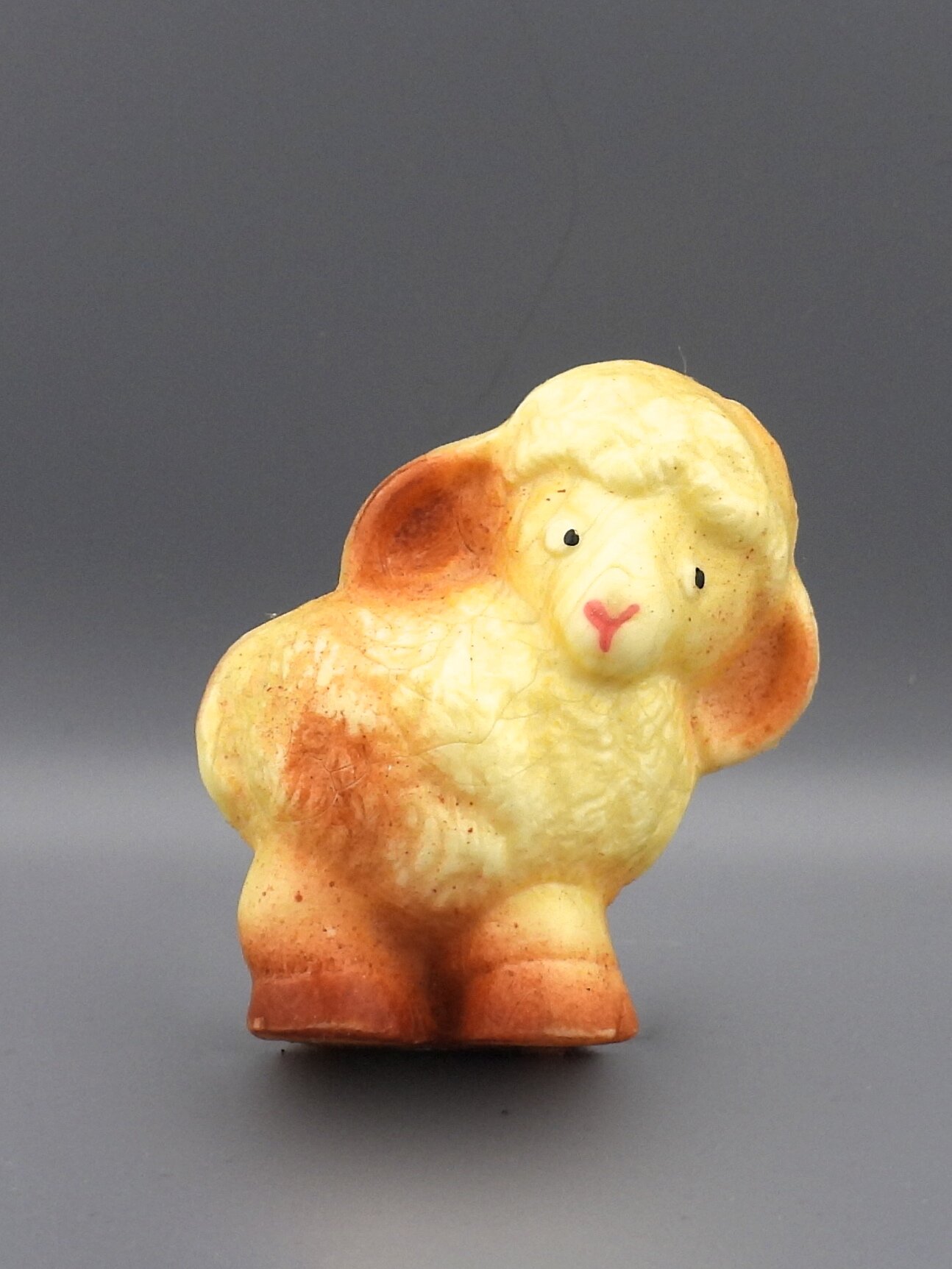 "Овечка" игрушка из цельнолитой твердой резины СССР 6,5 см