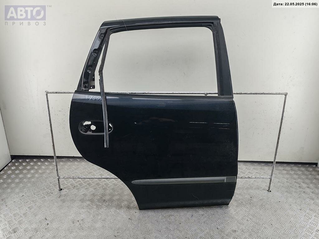 Дверь боковая задняя правая Nissan Almera Tino