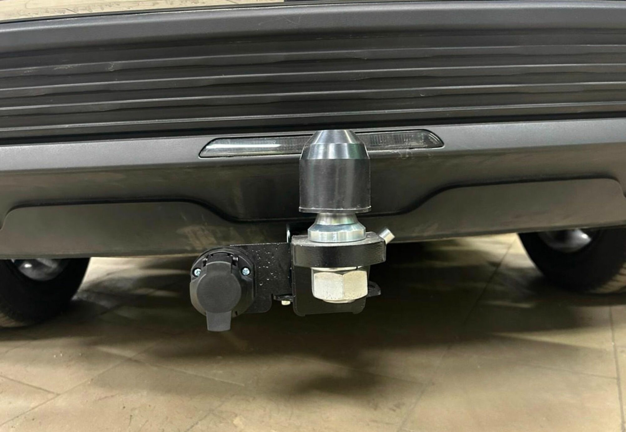 Фаркоп Бизон с унив. эл-кой Смарт на Hongqi HS5 2018- FA 0590-E