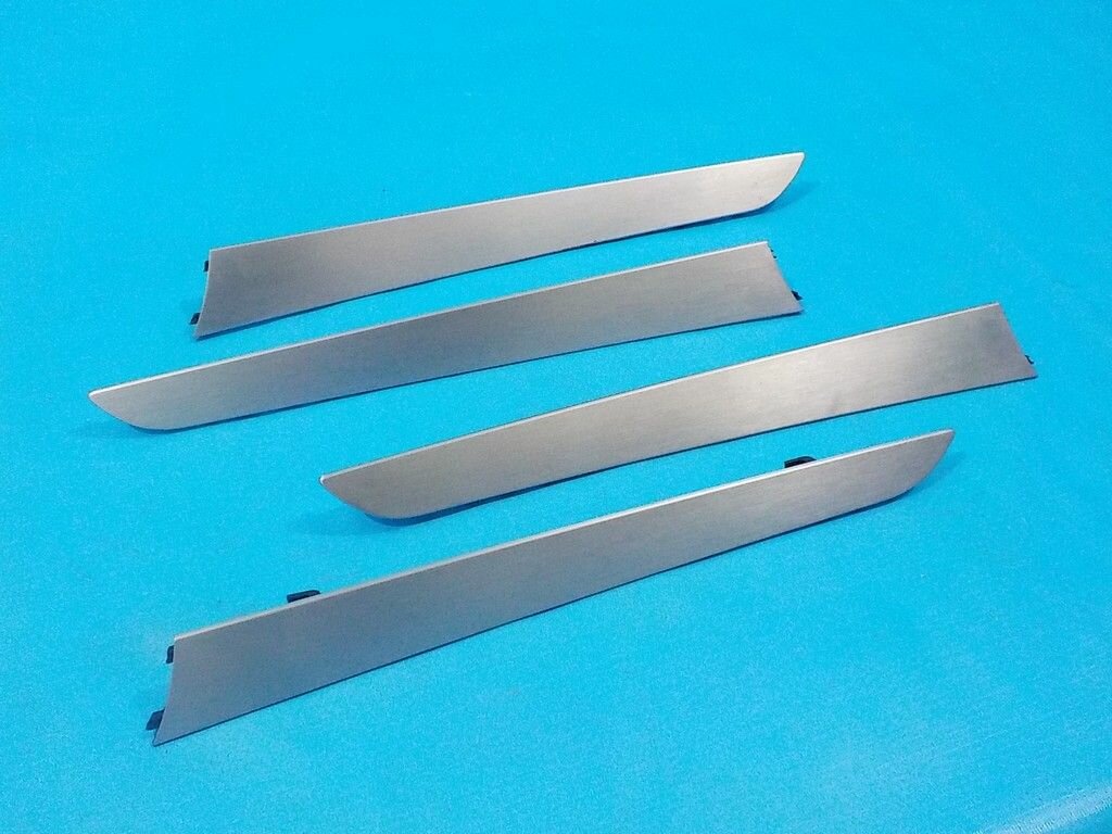 Накладка двери декоративная (комплект) Audi A4 (B8) 2007-2015 8K0867409F1NK - Б/У