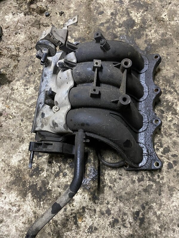 Впускной коллектор Hyundai Accent G4EC 2006 (б/у)