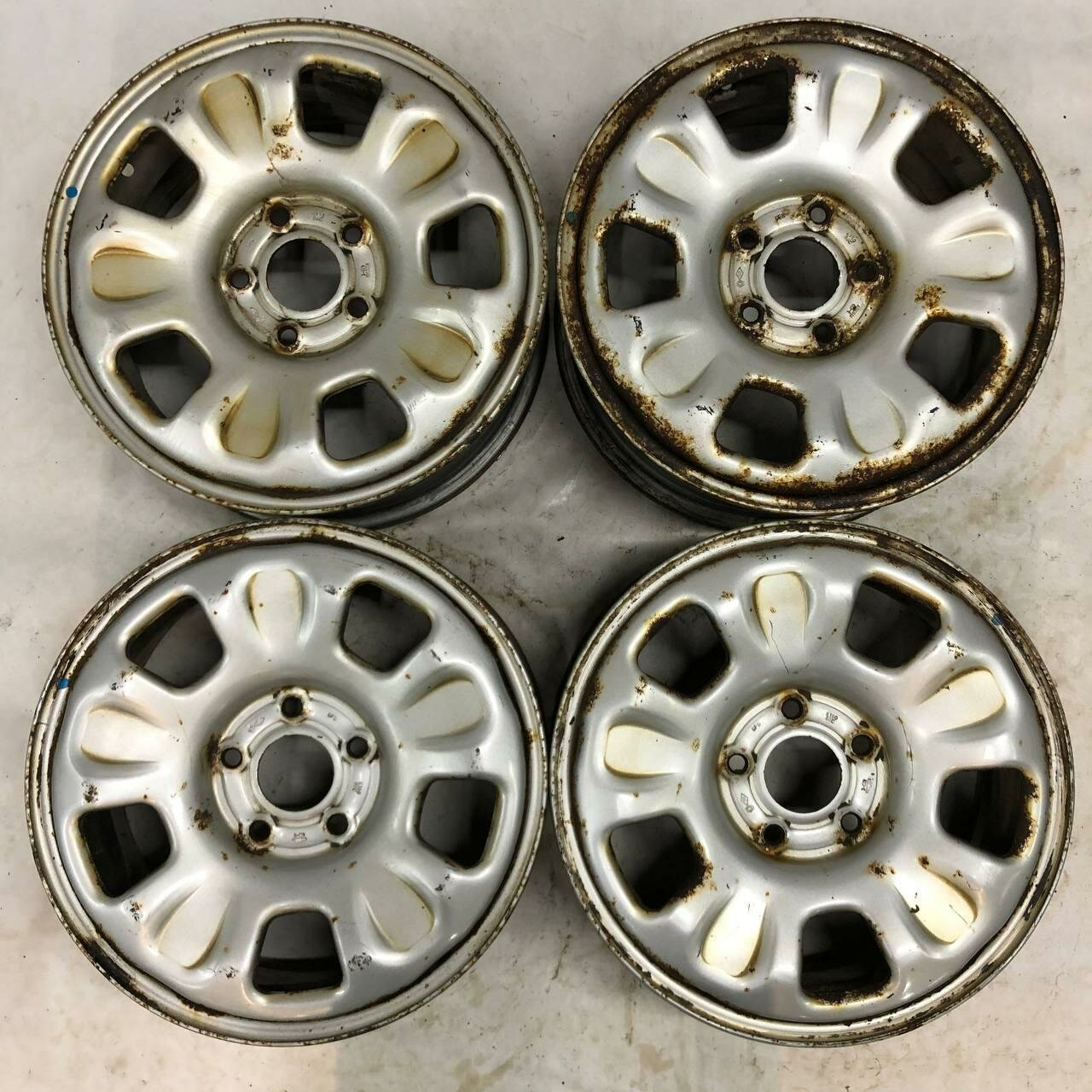 Колесные диски Штампованные 16x6.5 PCD 5x114.3 D66.1 ET50 (оригинал)