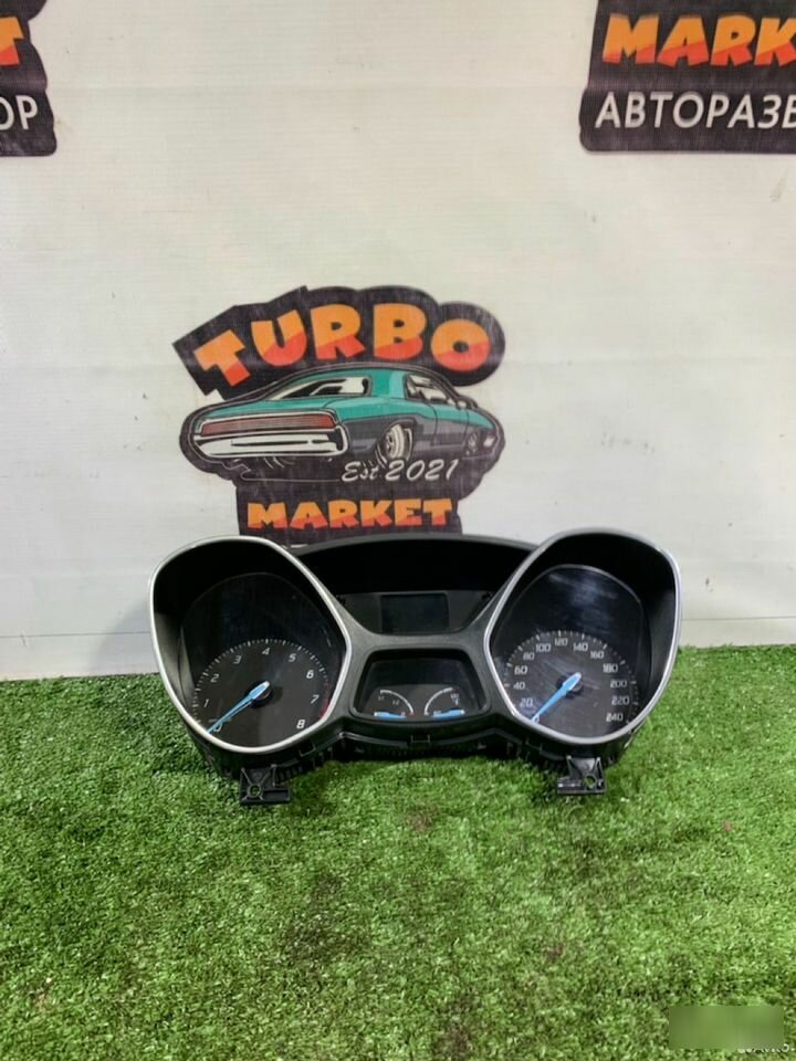 Панель приборов Ford Focus 3 2011-2015