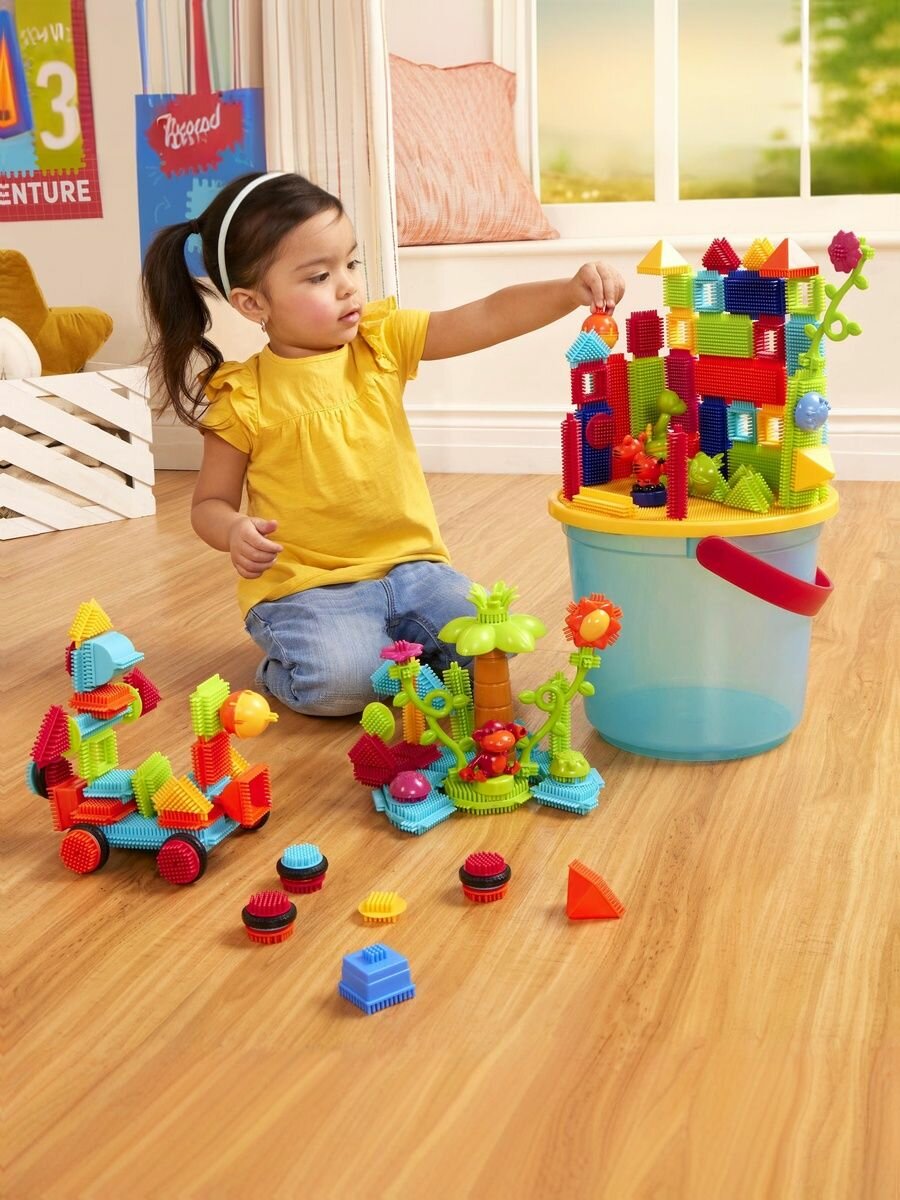 BRISTLE BLOCKS Конструктор игольчатый 128 деталей с ведёрком для детей от 2 лет
