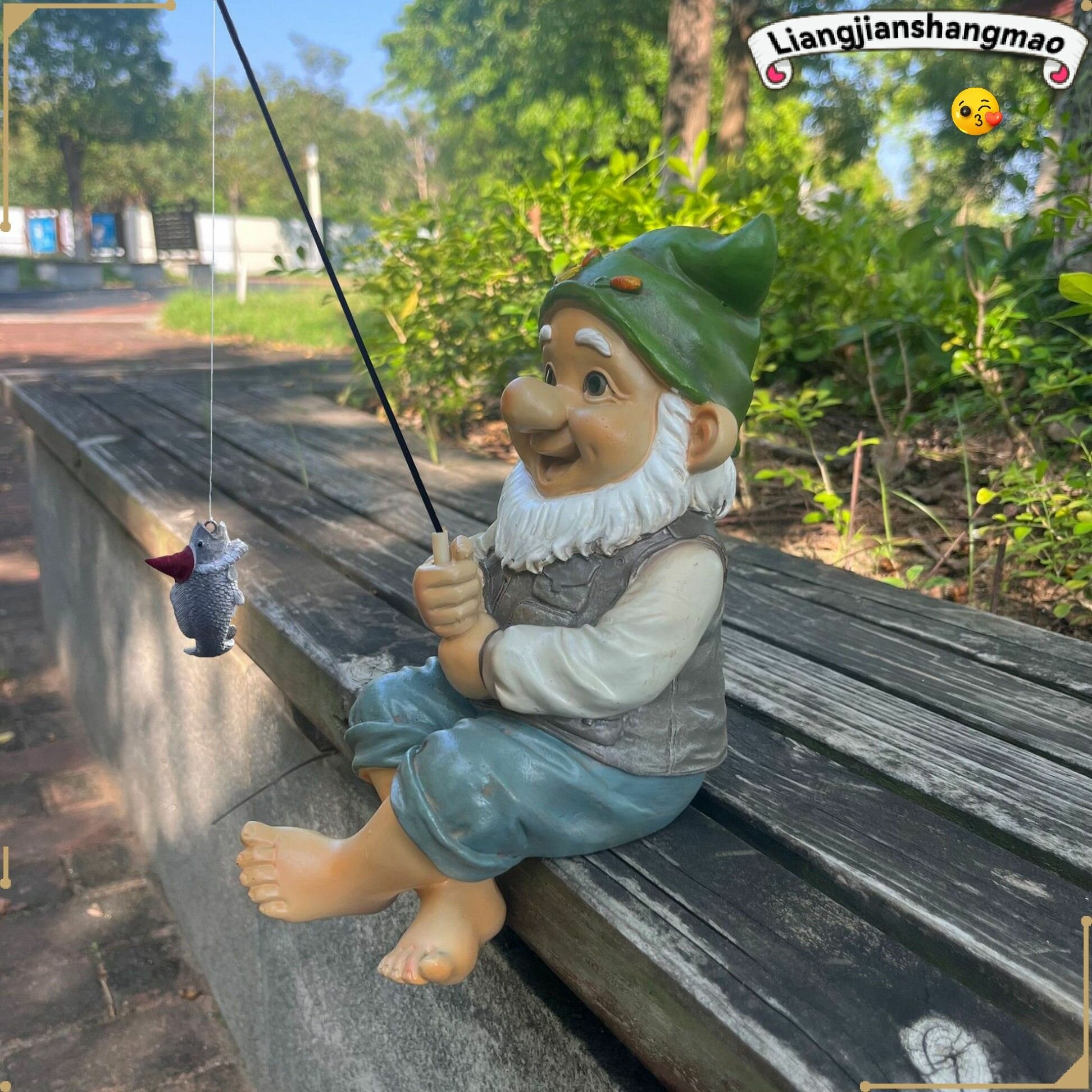 Садовая фигурка для дачи, сада и огорода на газон 'Гномы ловят рыбу в садовом пруду 25x15 см'