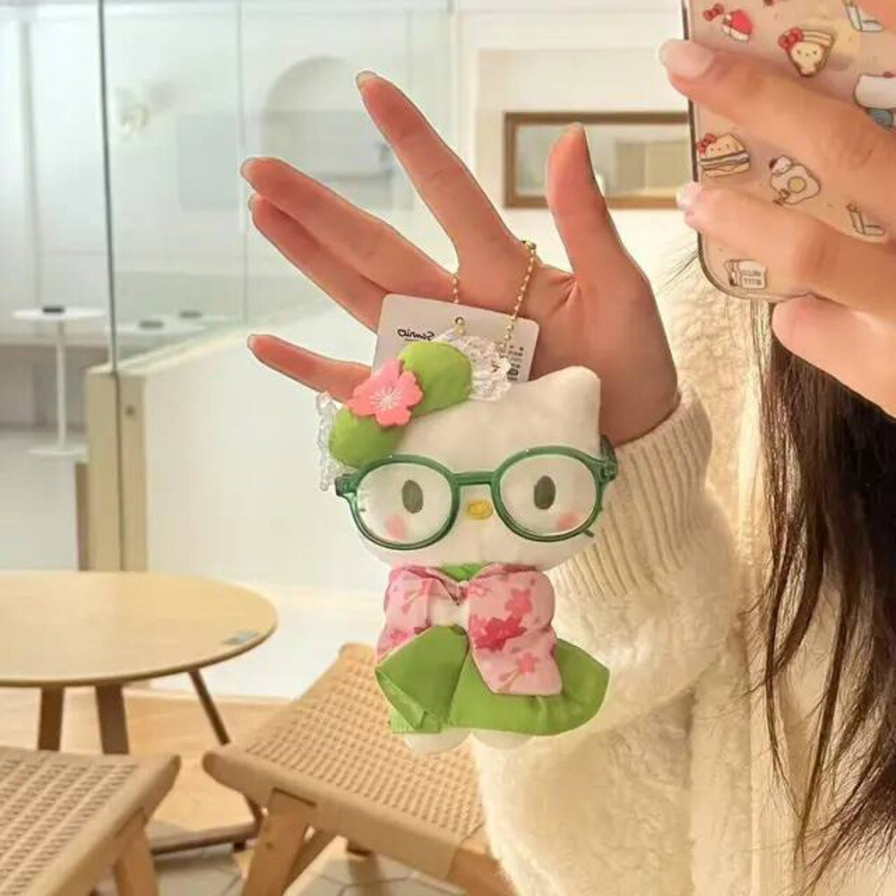 Милый брелок Hello Kitty Kitty в виде кимоно цвета матча, аниме, кулон для школьной сумки, игрушка для девочки, украшение в виде кимоно, кулон, подарок для пары.