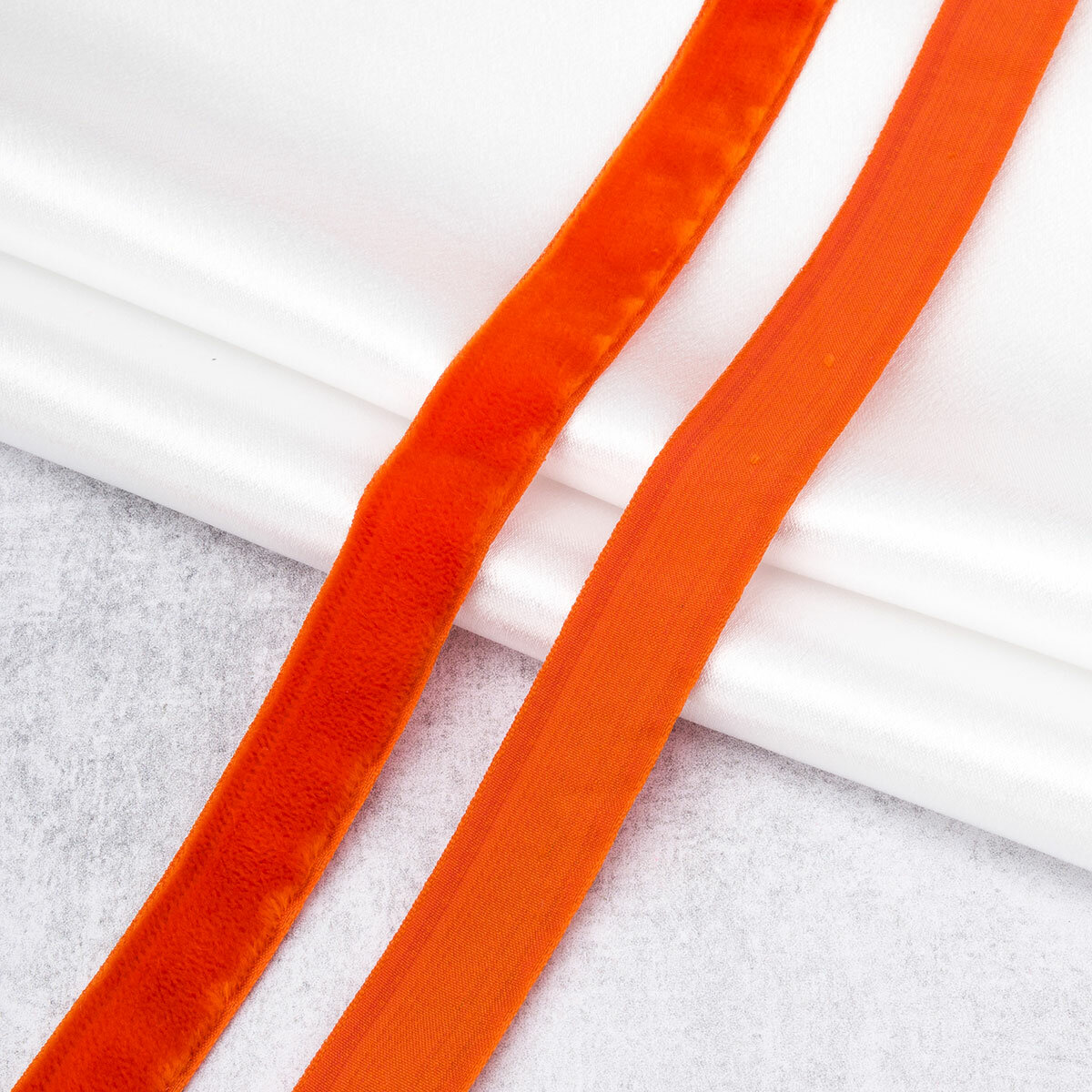 Лента бархатная 'Красная лента' 2 см*10 м, рис. 8319, С3513Г17 (4 оранжевый)