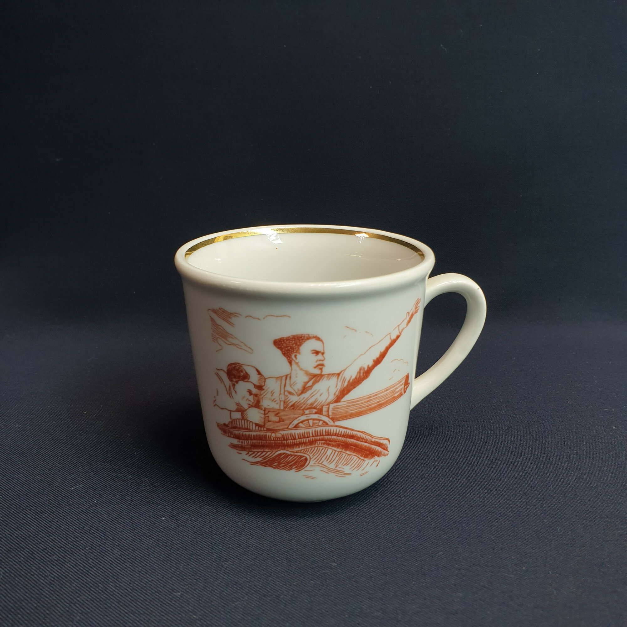 Кружка Василий Иваныч и Петька, Дулево, Агитационный фарфор, деколь, позолота, 250 мл. Винтаж, сссрй