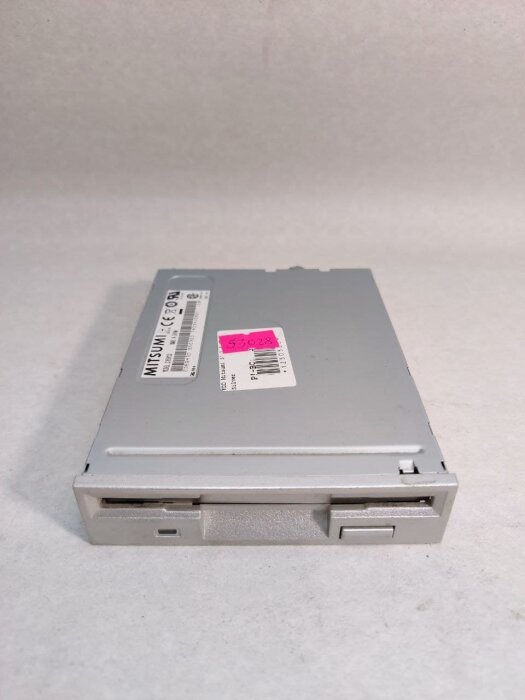 Внутренний дисковод FDD 3.5" Mitsumi D359M3D серебристый