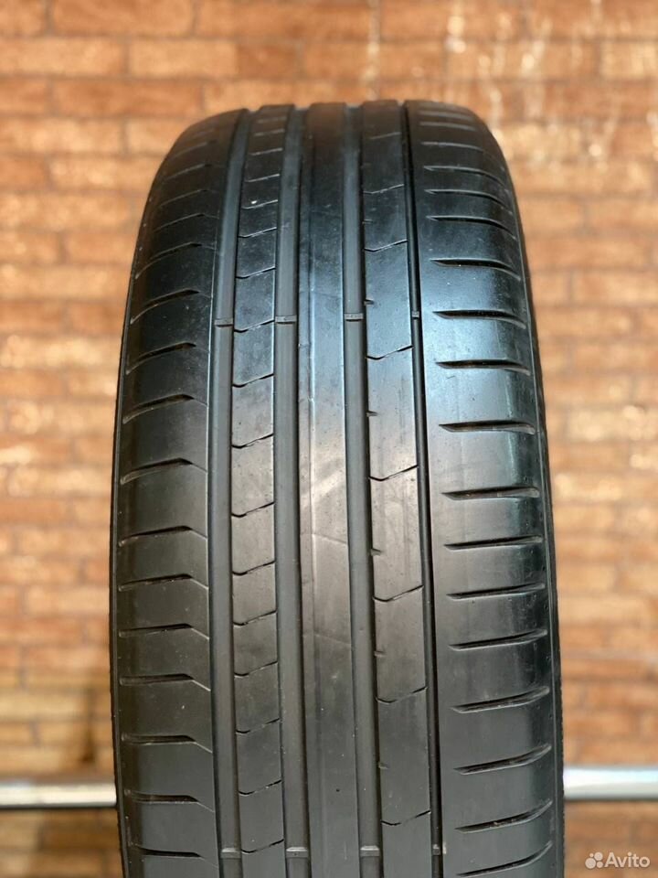 Pirelli P Zero PZ4 235/55 R18