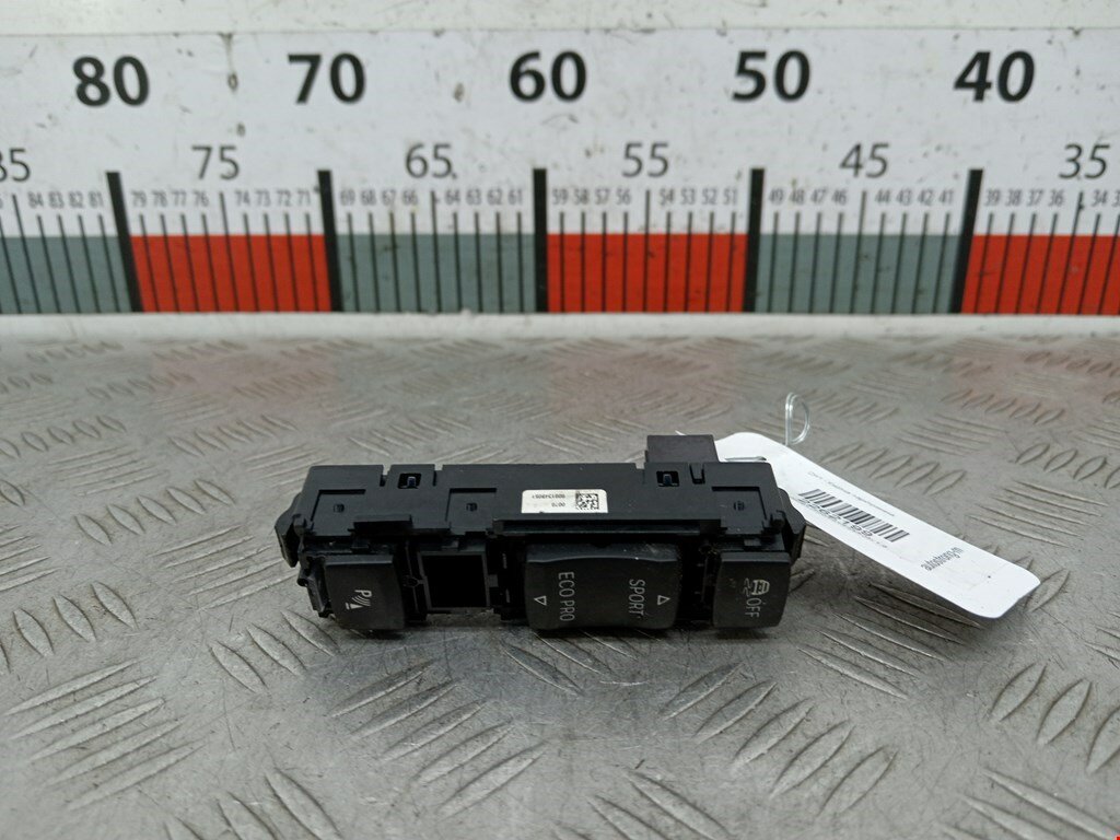 Кнопка парктроника BMW 3-Series (F30/F31/F34/F35) 61319252921 арт. 2262199