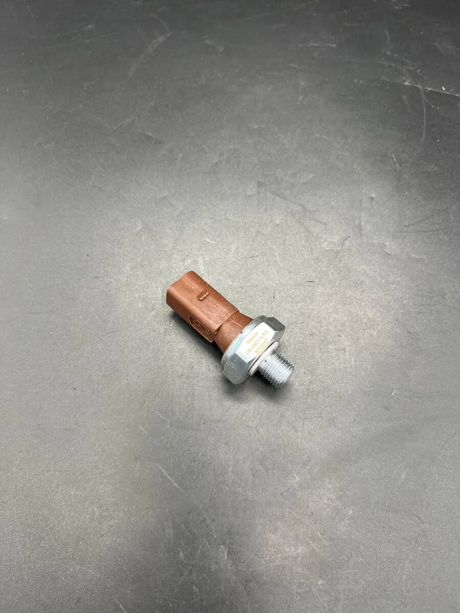 Датчик давления масла Новое Stellox