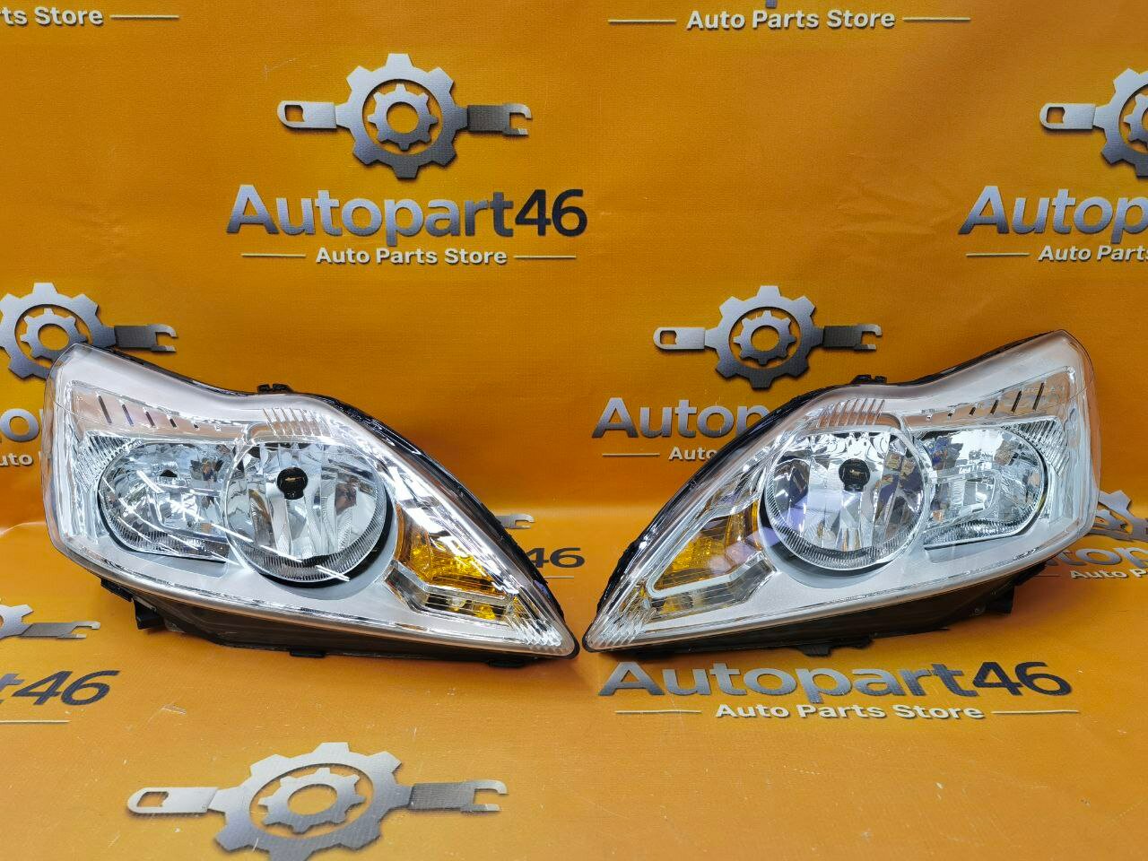 Фары Фокус 2 FORD FOCUS II хром рест с 2008 по 2011 год комплект правая левая механический корректор, 5 контактов