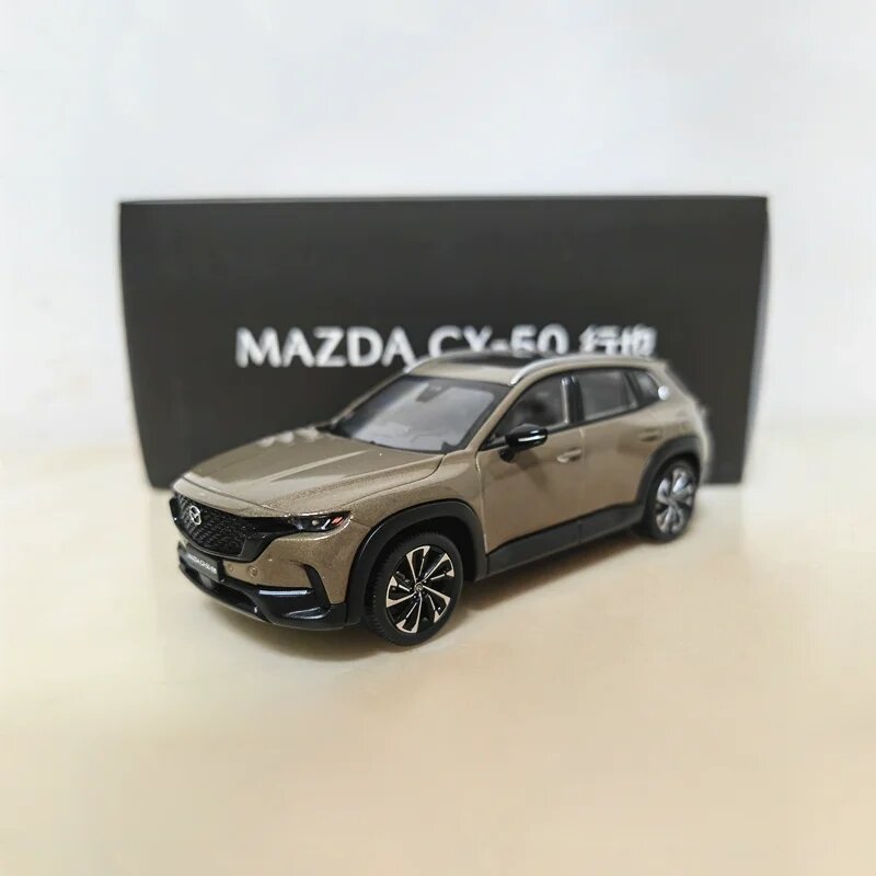 Модель автомобиля Mazda CX50 металлическая 1:43 JERREN