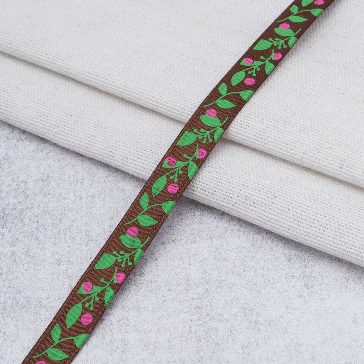 Лента декоративная для упаковки подарков, репсовая, с рисунком, 1 см х 45,72 м, цвет коричневый