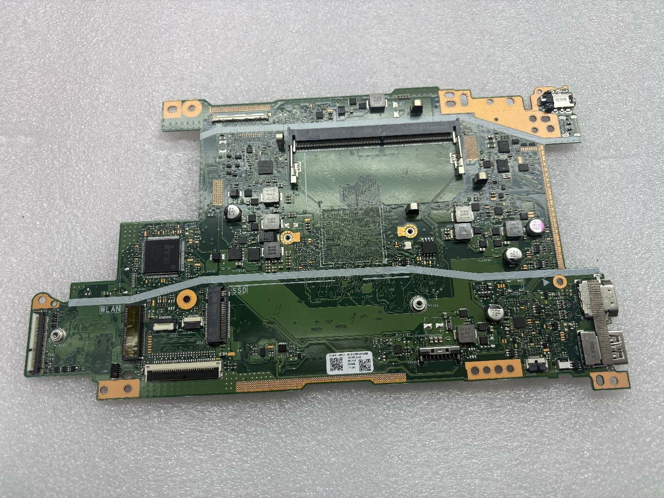 Материнская плата ASUS X515MA донор компонентов (039422)