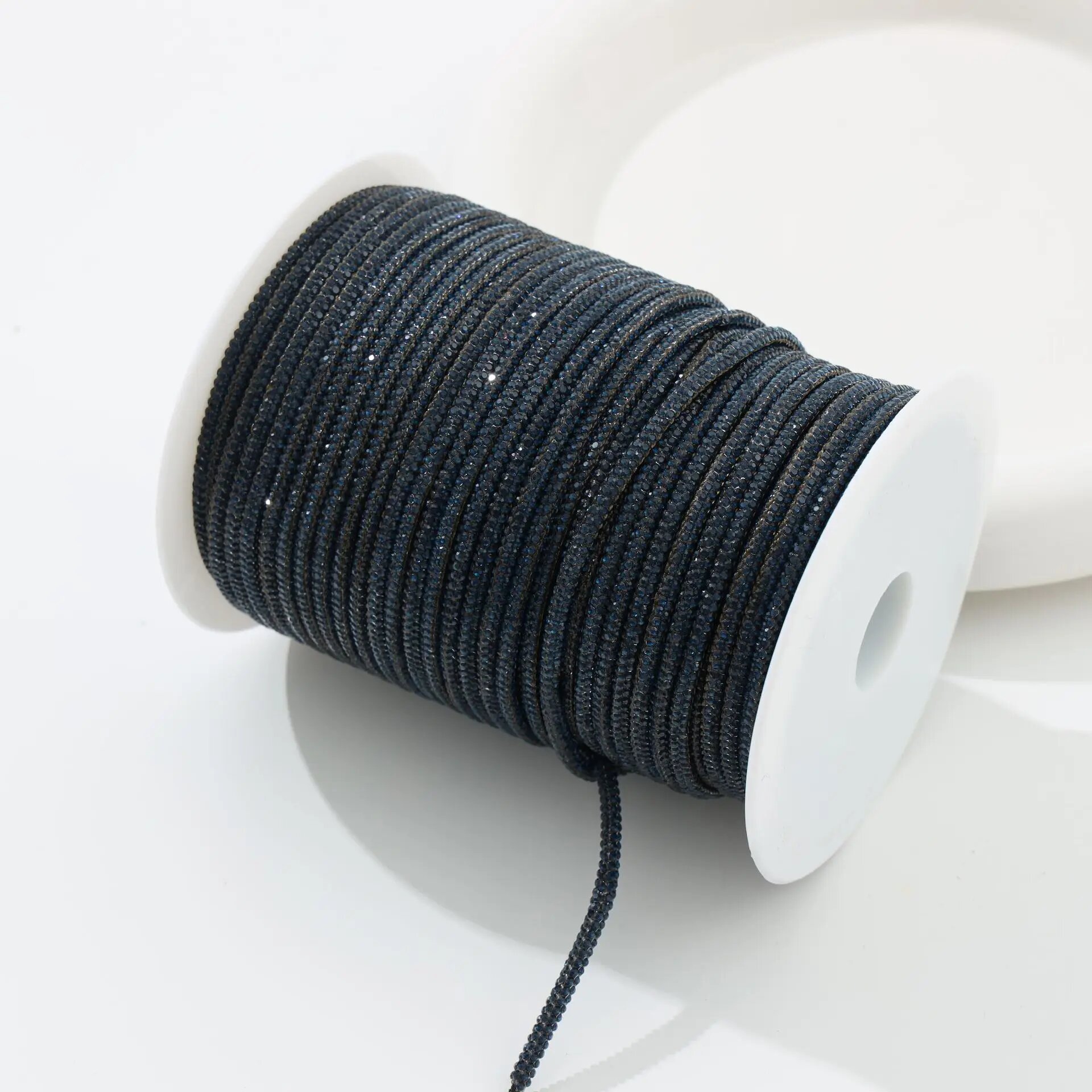 Хлопковая веревка со стразами 4 мм 5 ярдов Ink blue