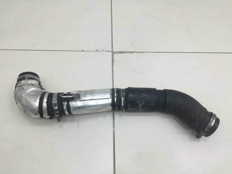 Патрубок интеркулера Kia Carnival 2014-2021