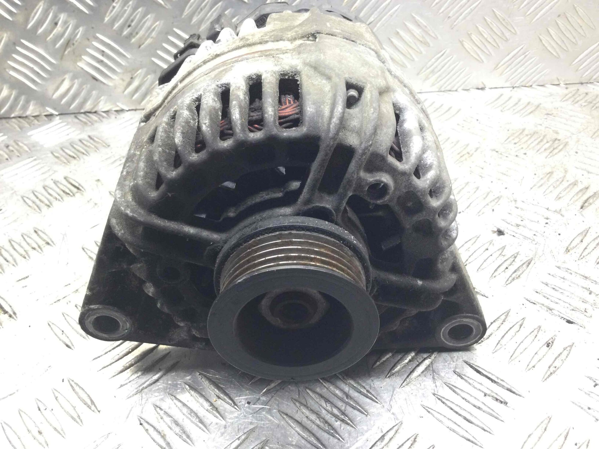 Б/У Генератор Opel Corsa D (2006-2011) 2007 г.