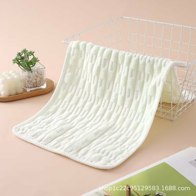 Бамбуковое бархатное полотенце Коралловое бархатное мягкое и сгущающее для кожи белый_30*60