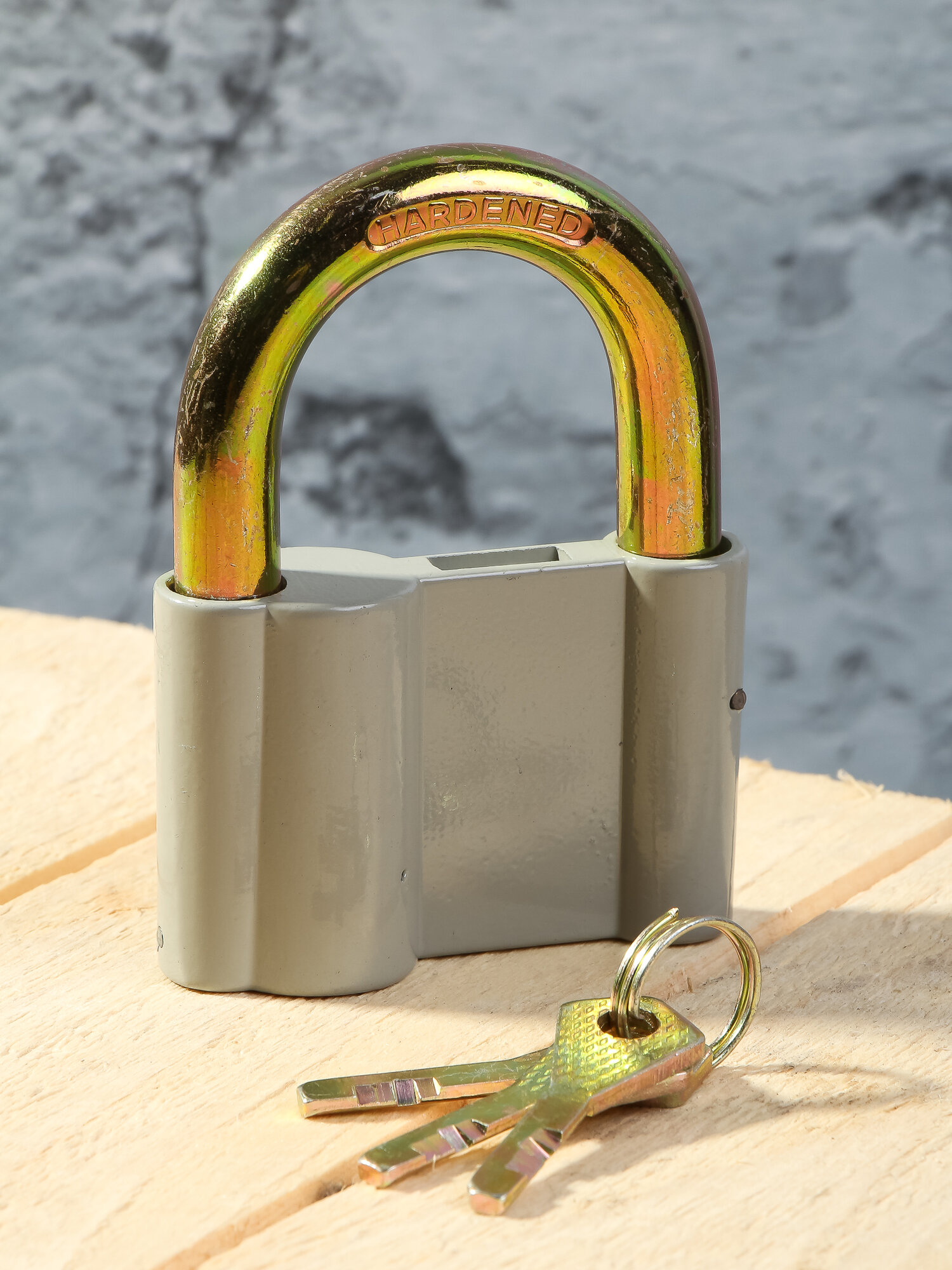 Замок навесной Bartex 504668, 80 мм, алюминиевый корпус, дисковый механизм, 3 ключа, серый, защита для гаража и дачи.