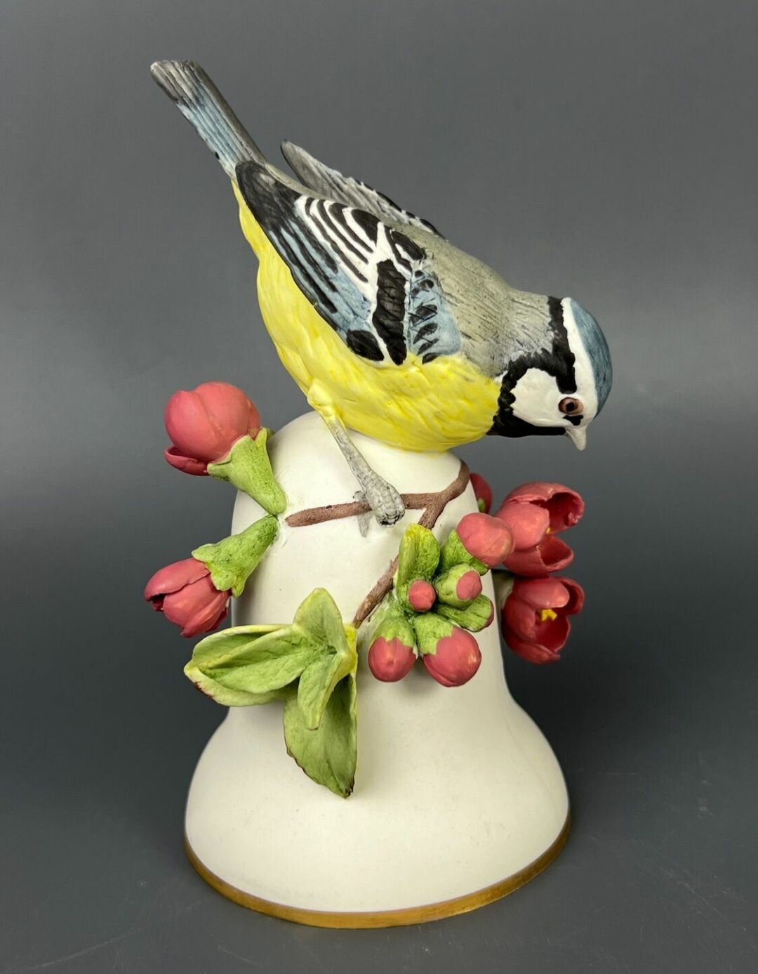 Винтажная статуэтка