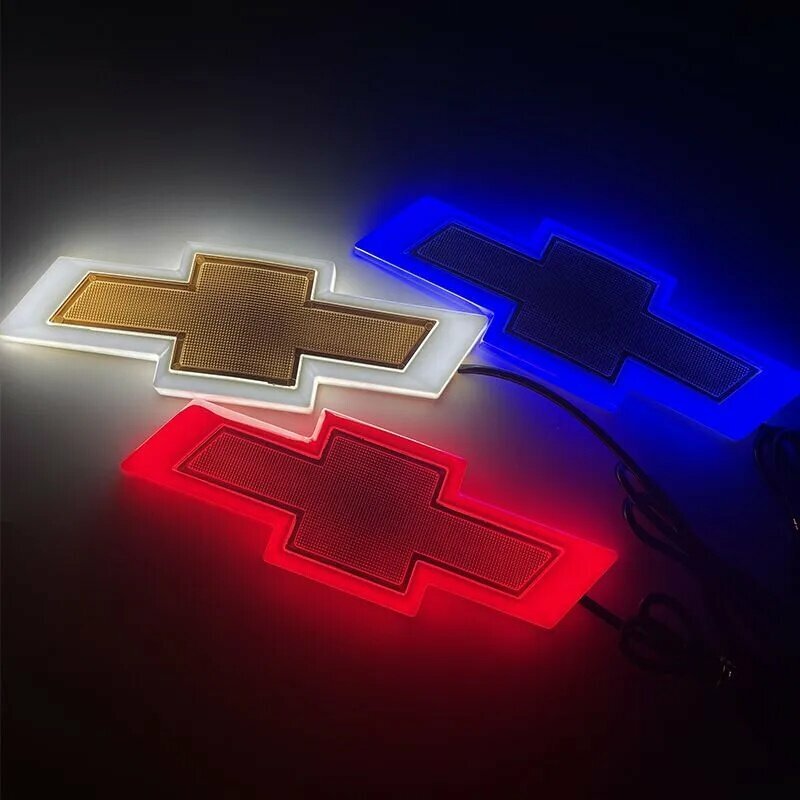 Задние фары Шильдик эмблема Chevrolet светящаяся 4D 17.0cm X 5.5cm 12V